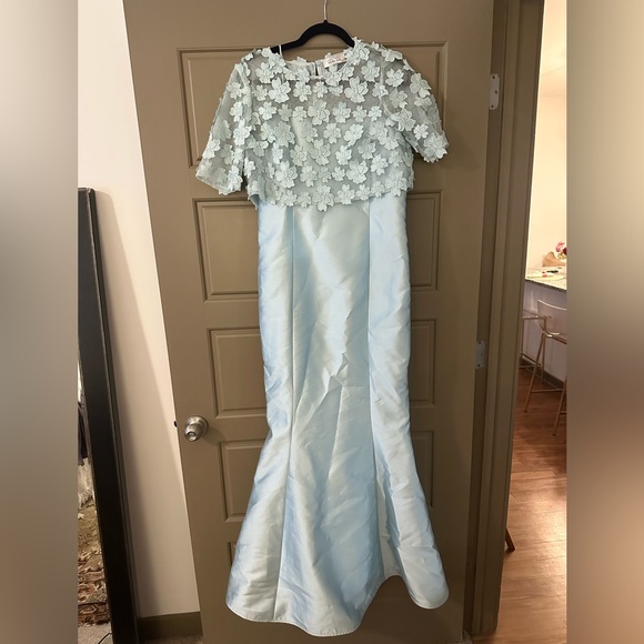 Teri Jon | Dresses | Bnwt Teri Jon Floral Lace Popover Gown Light Blue ...